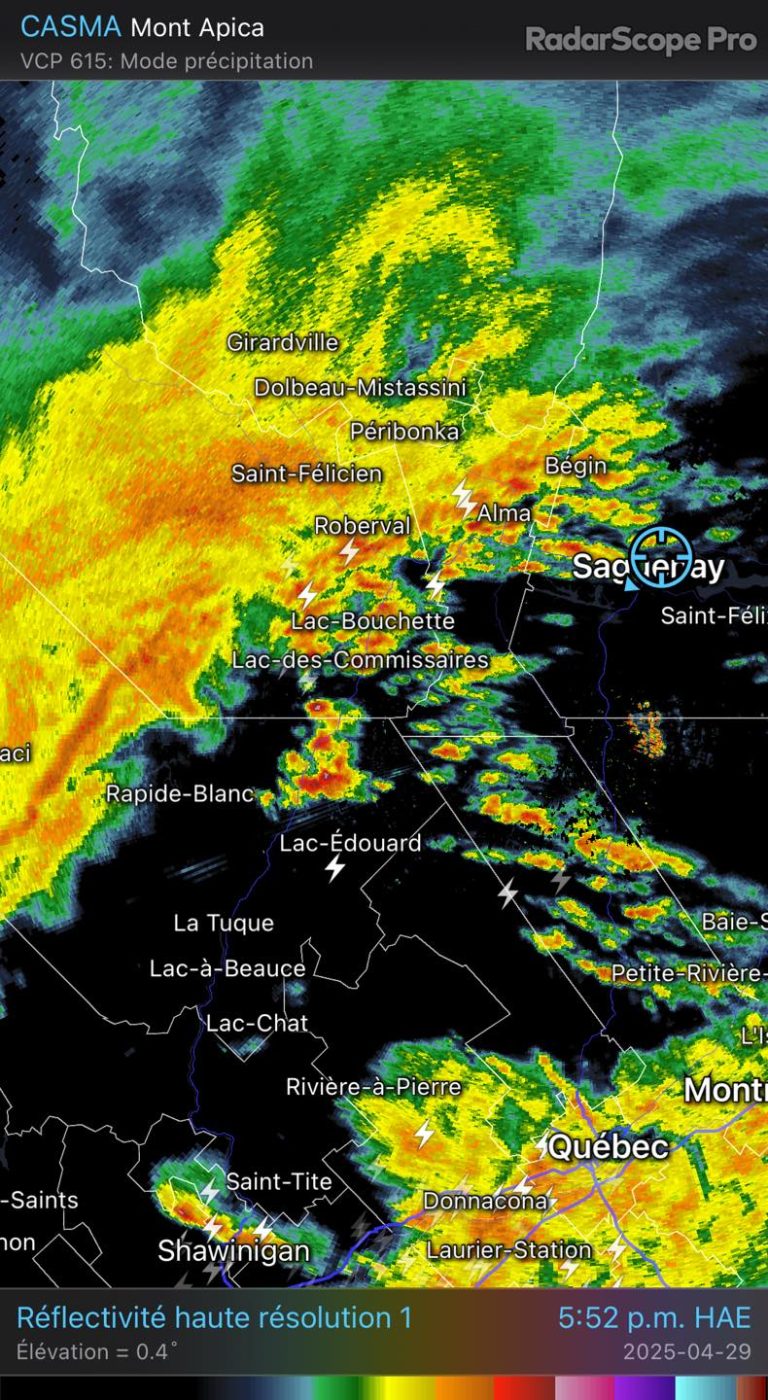 Première tornade confirmée au Québec - MétéoChicoutimi